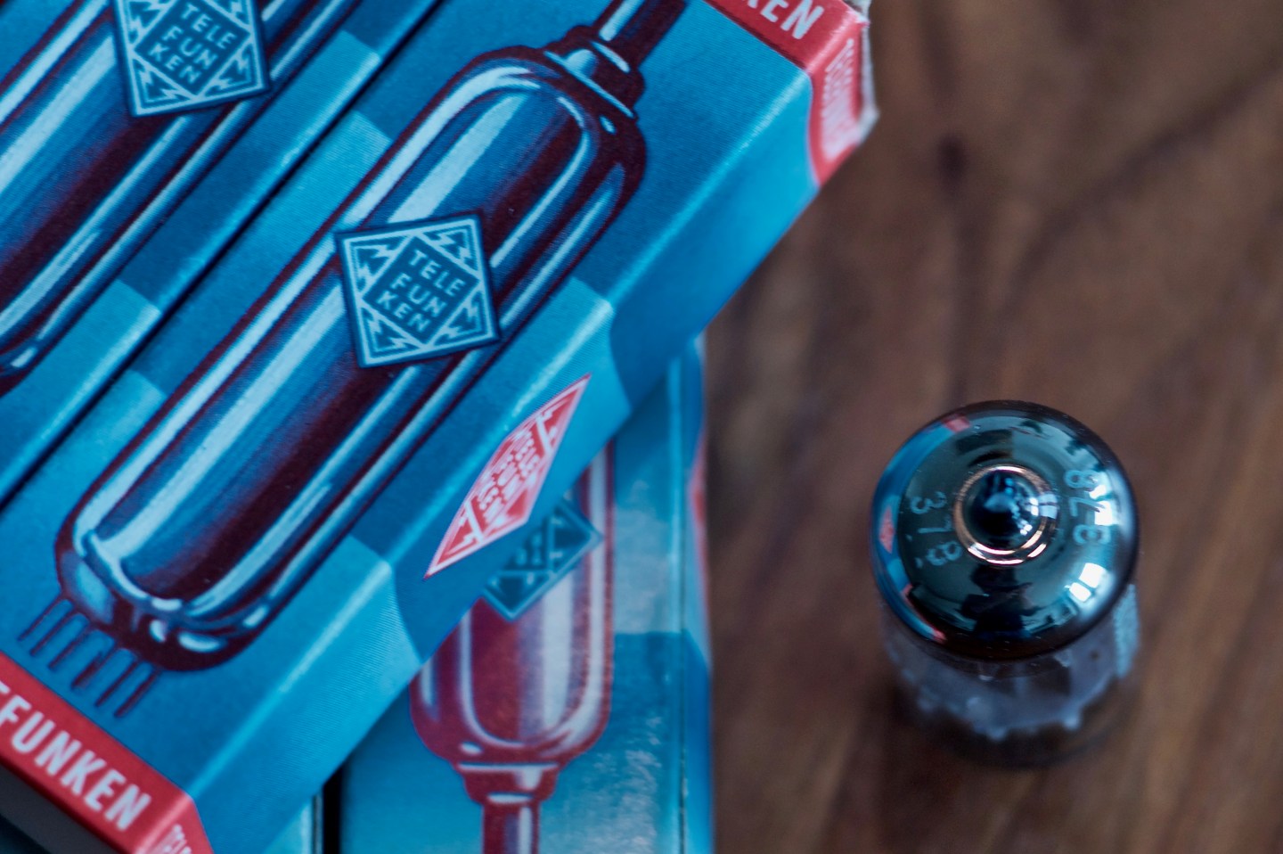 Introducing a Legend, Telefunken ECC83 Smooth Plates – Medialux