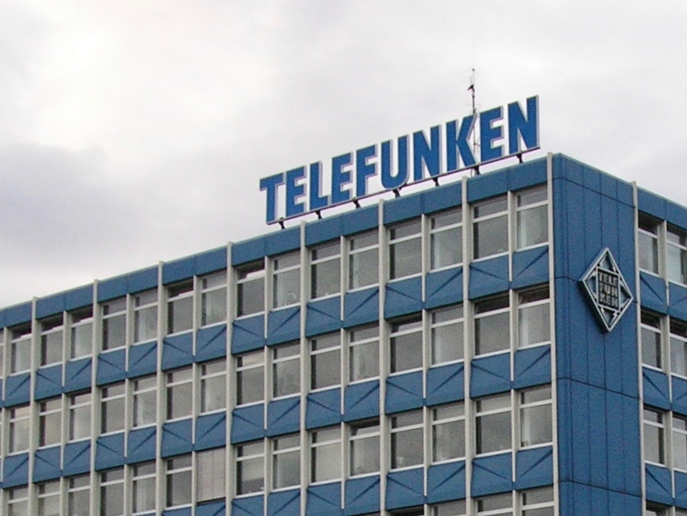 Introducing a Legend, Telefunken ECC83 Smooth Plates – Medialux